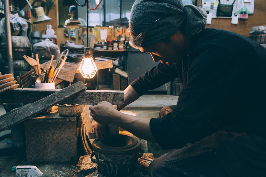 Akai Ringo Authentic Nambu Ironware Cast Iron Kettle from Iwate, Japan ...